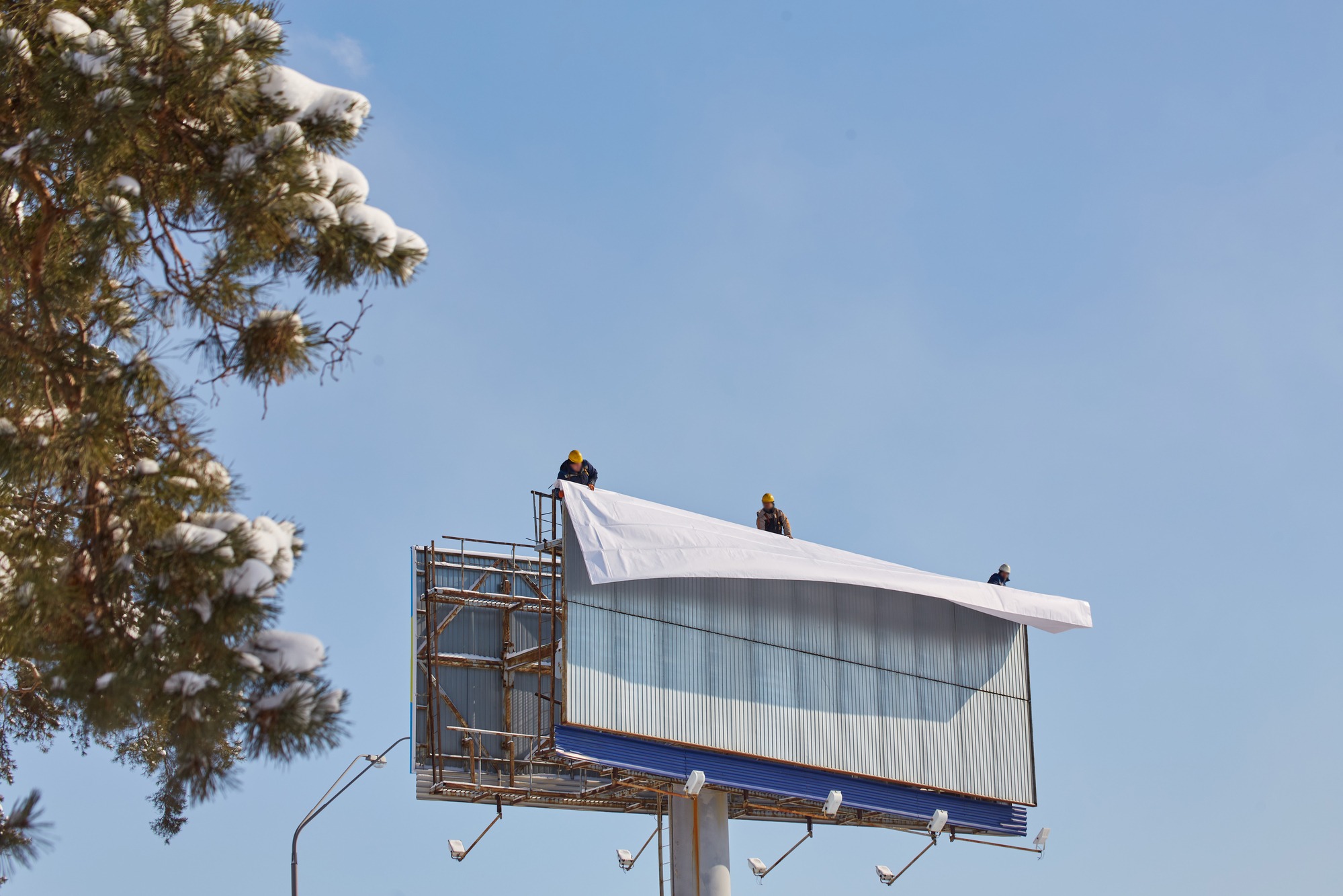 Installation and Takedown | Grand River Sign Design